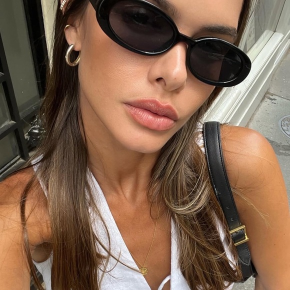 Le Specs | Accessories | New Revolve Le Specs Outta Love Sunglasses ...